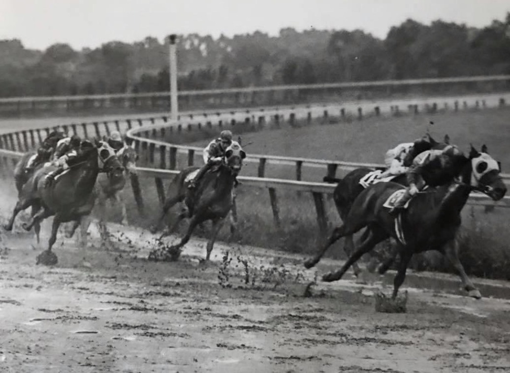 The Loneliness of the Long Distance Runner - Past The Wire