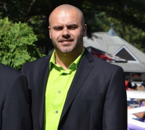 Meet Mike Piazza and Zilla Racing Stables - Past The Wire