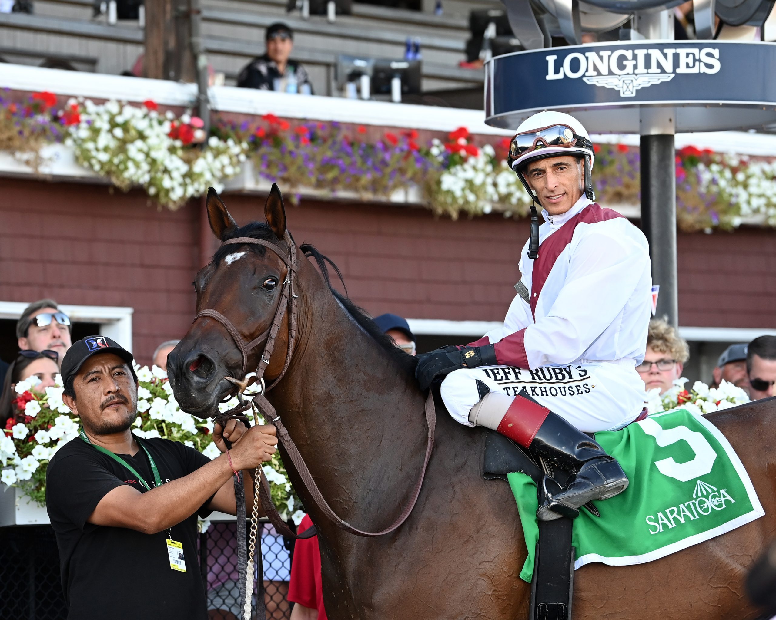 Donk Sends Out Thin White Duke, Yes and Yes in $150K Aqueduct Turf ...