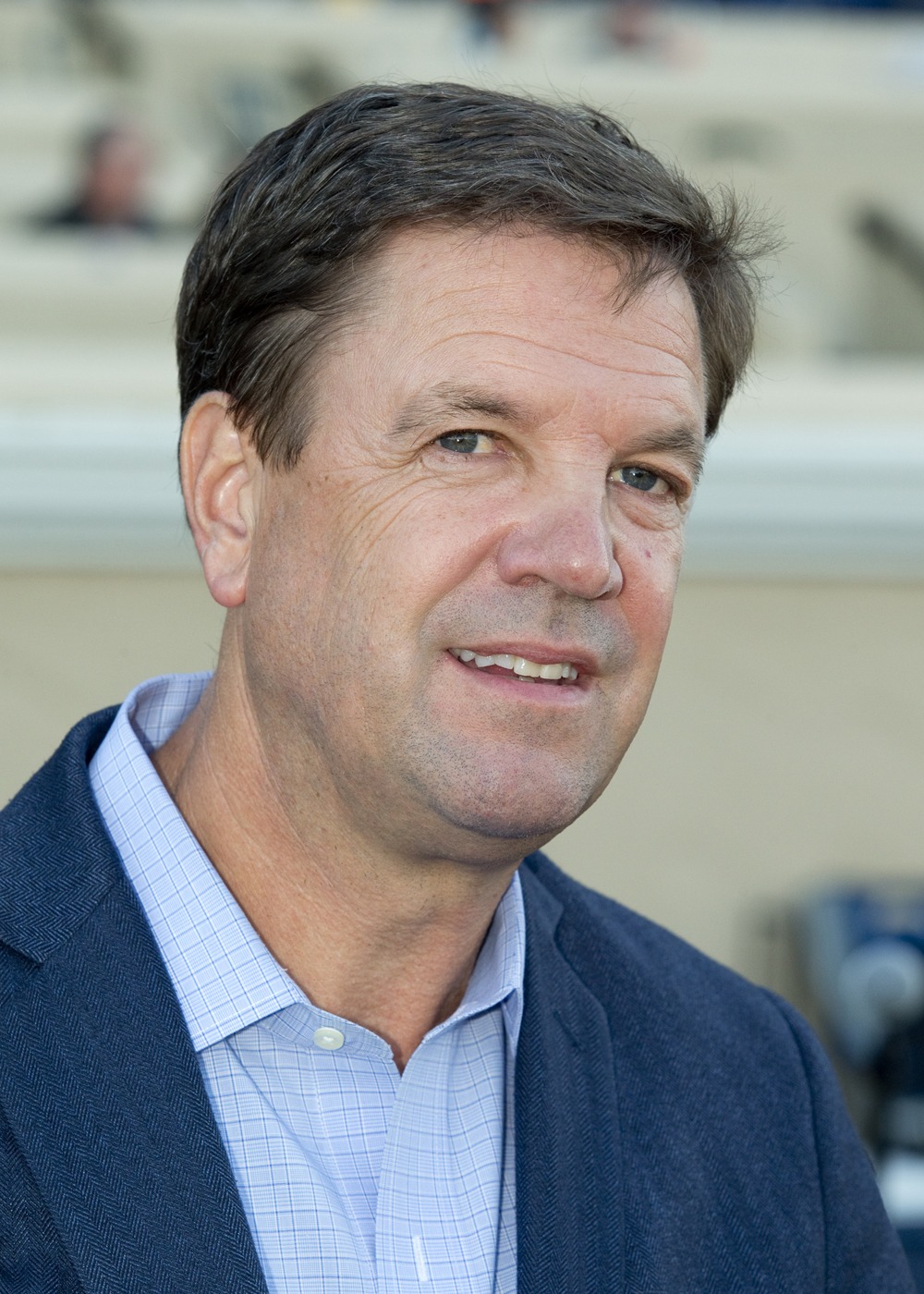 G Laurie Leads Contentious Field Of 11 in Blue Norther - Past The Wire