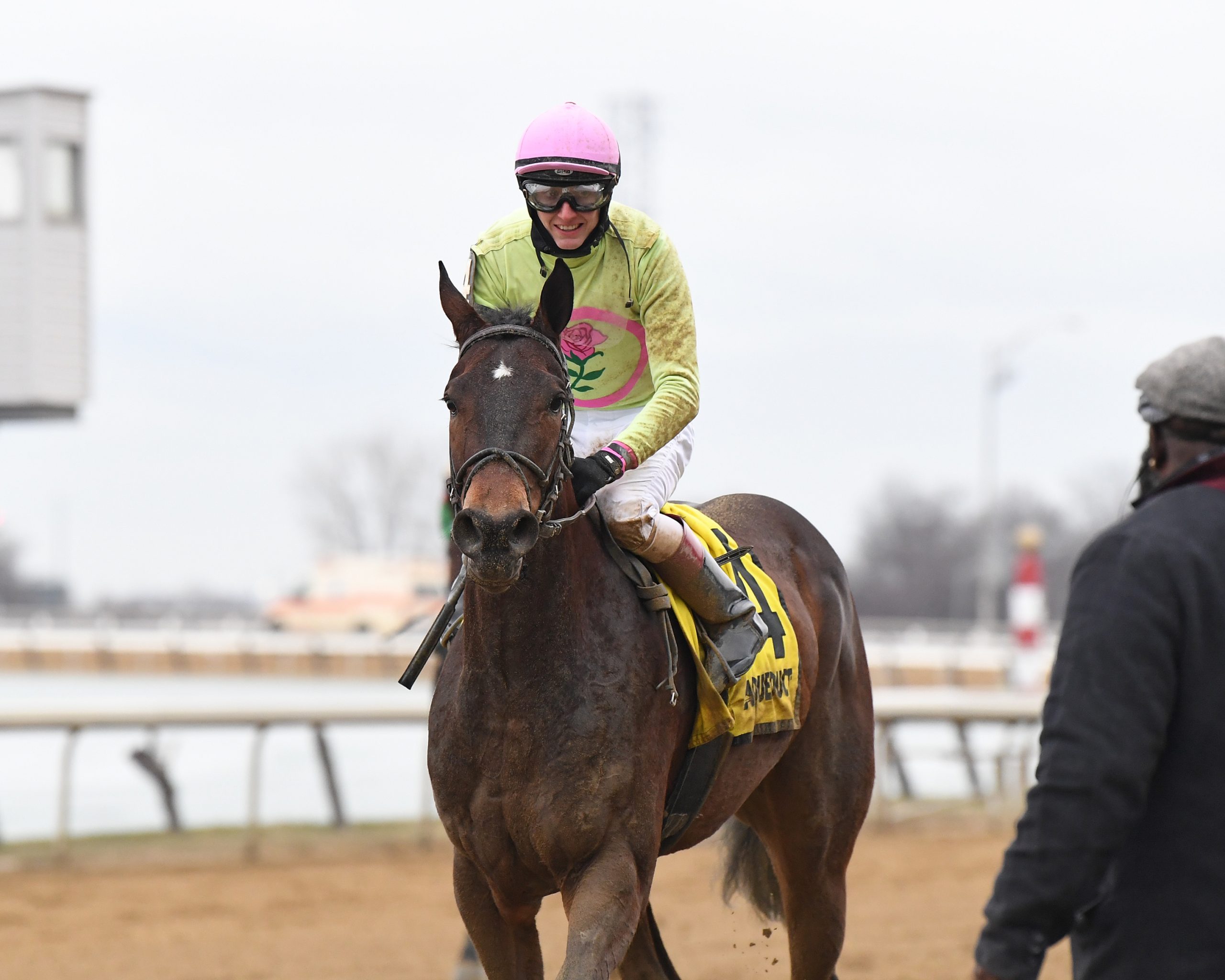 Battle Bling Looks To Defend Title in $150K Ladies - Past The Wire