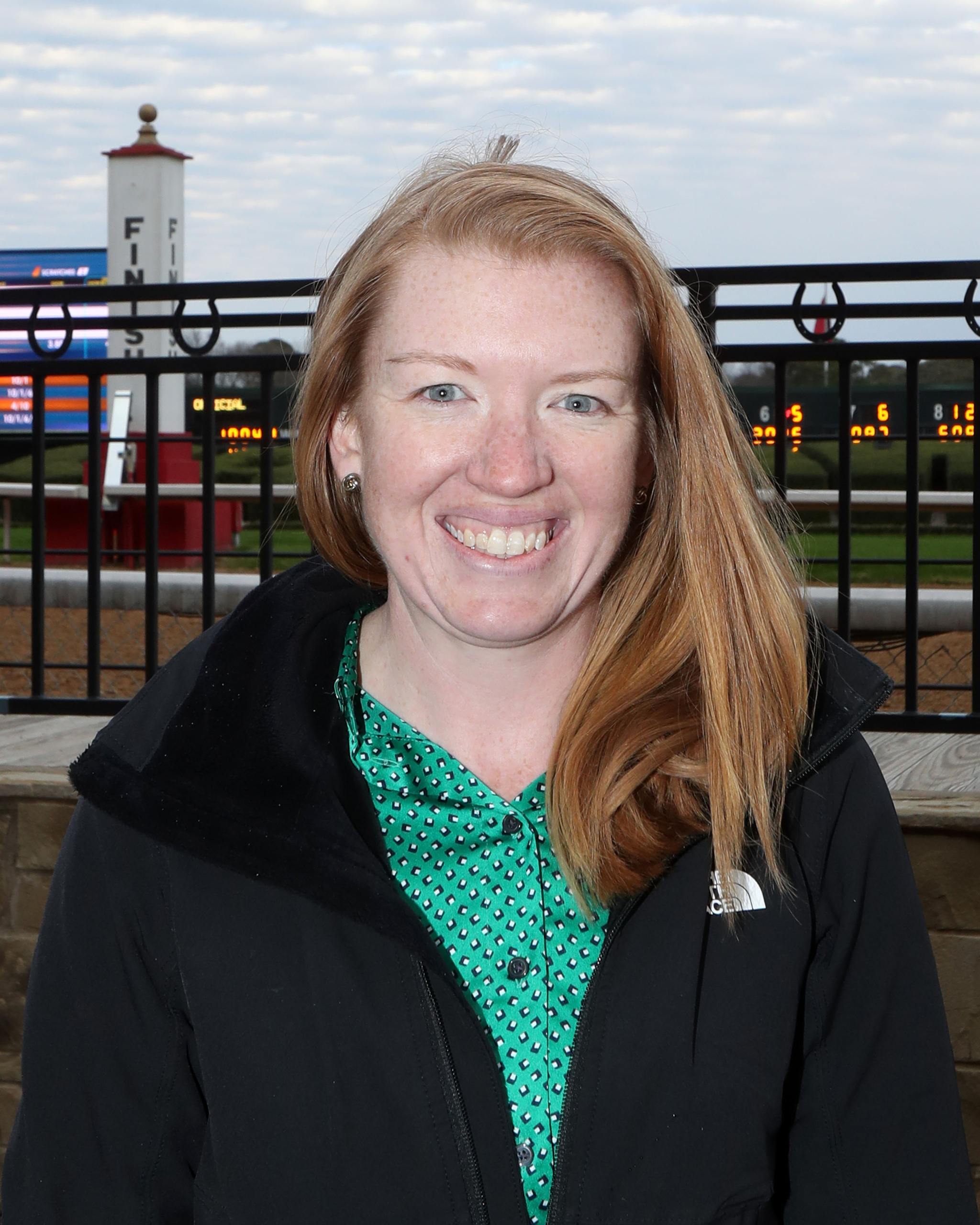 Lindsay Shultz Now Training for Shortleaf Stable - Past The Wire