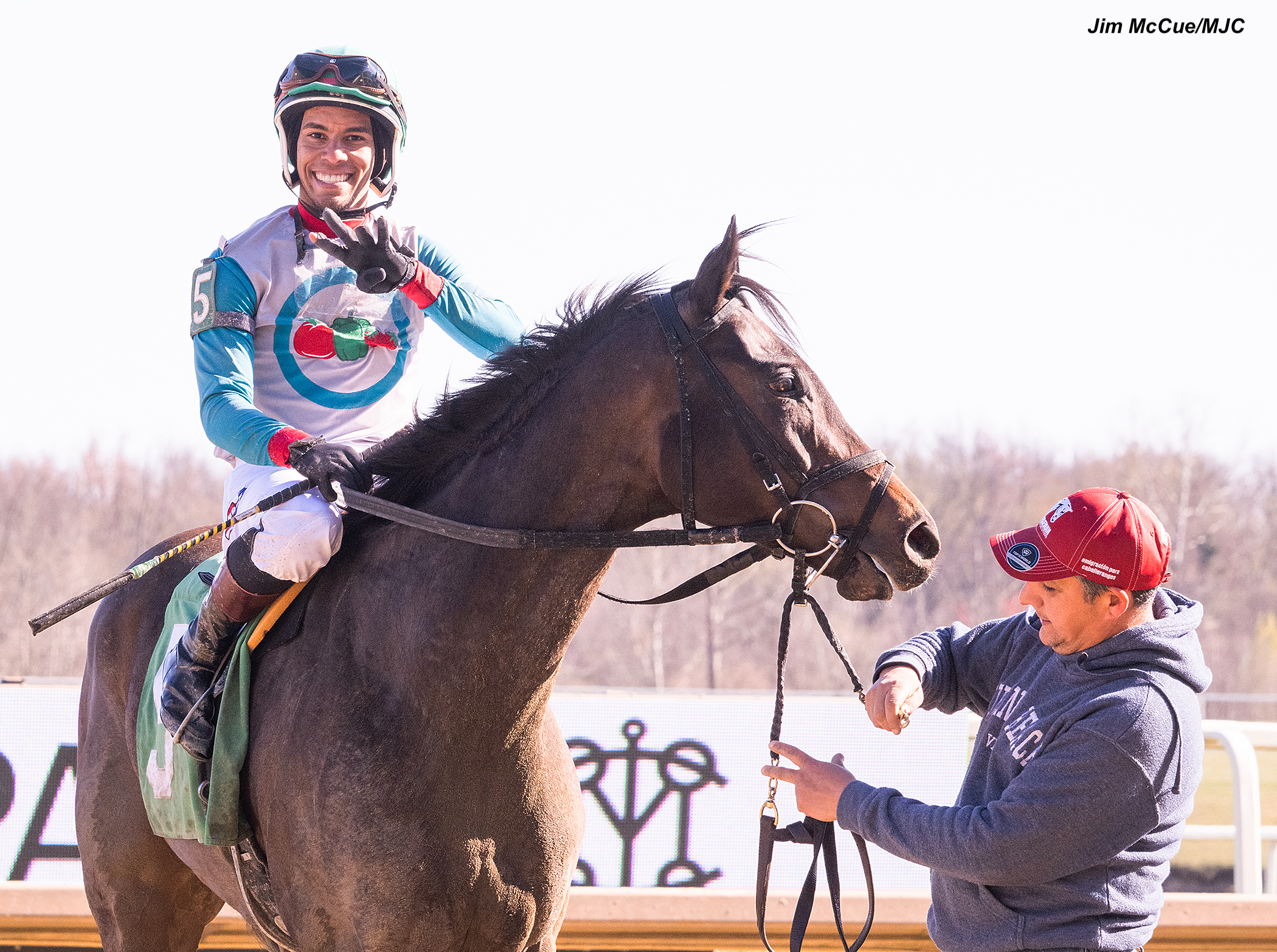 Jockey Rodriguez Notches Four-Win Day - Past The Wire