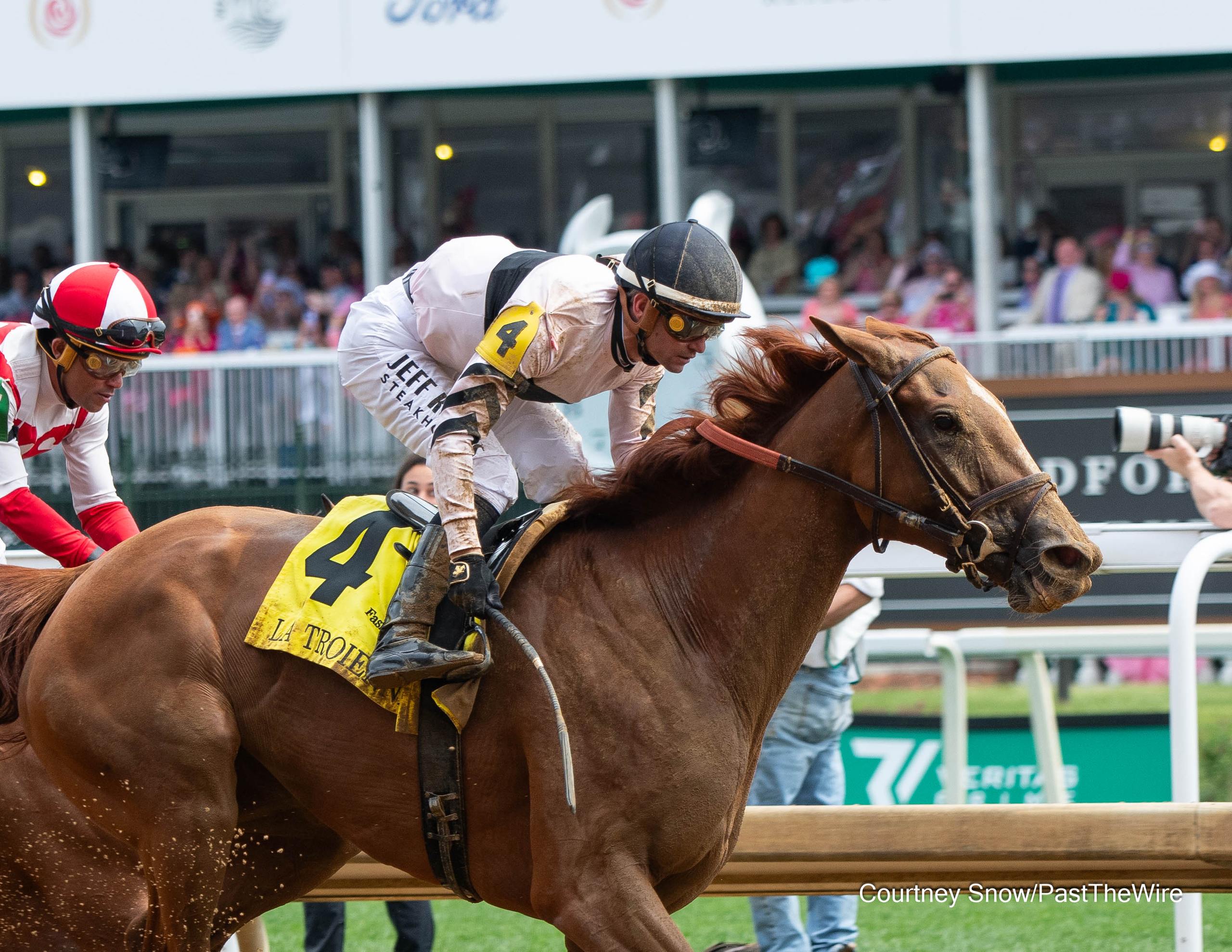 Raging Sea Rocks the Boat in G1 La Troienne - Past The Wire